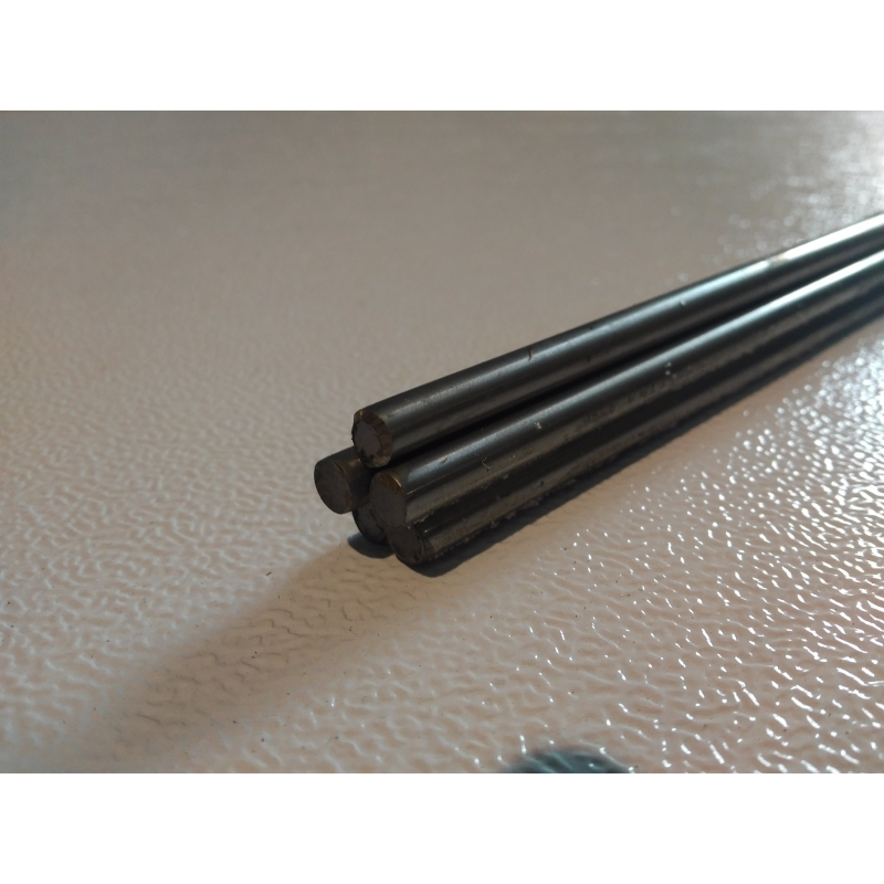 Acier STUB 2m/m en barre de 1 m