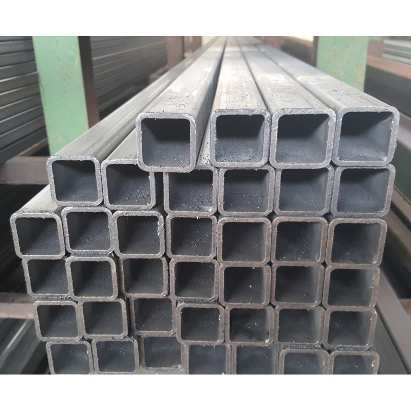 Vente en ligne Tubes Carrés Acier Métallique S235JR à la Découpe